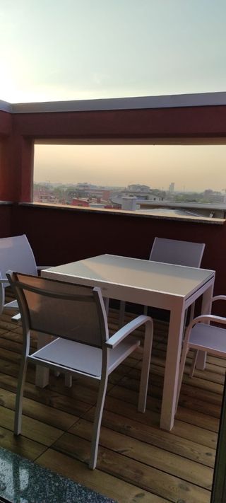 Set tavolo e sedie da esterno