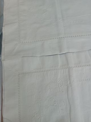 Coppia federe ricamate