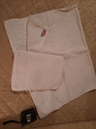 Set asciugamani color burro.