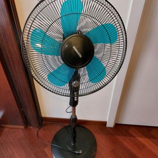 Ventilatore a piantana