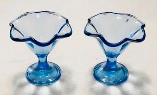 Coppia di coppe gelato in vetro blu