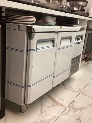 Sottobanco bar inox refrigerato 2porte alzatina