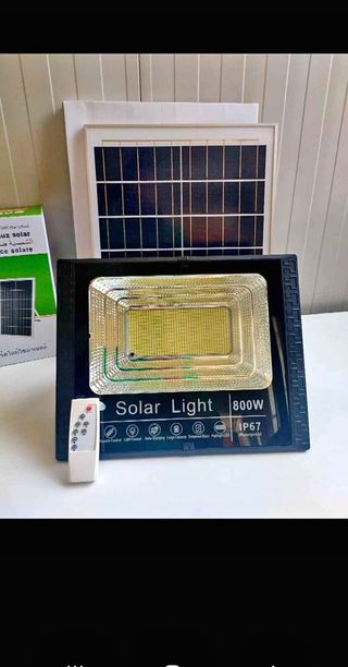 FARO SOLARE ☀️ 800W CON PANNELLO,TELECOMANDO E STA
