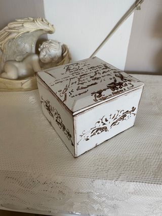 Scatola in legno shabby chic