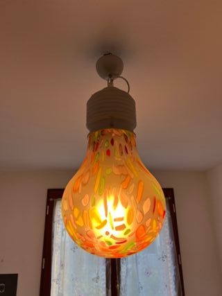 Lampadario in vetro colorato