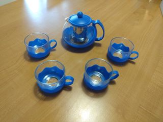 Set teiera più 4 tazze
