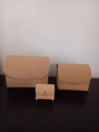 Scatole cartone rigato