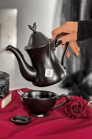 Killstar stackable tea set bat gothic