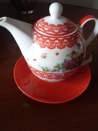 Teiera da uno in porcellana