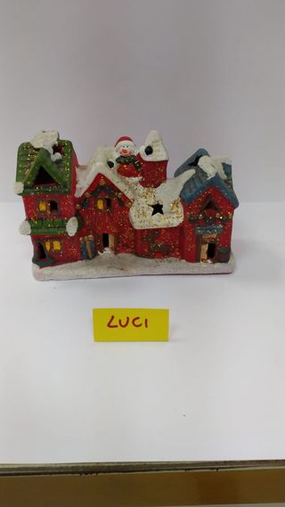 Casina Natalizia con luci