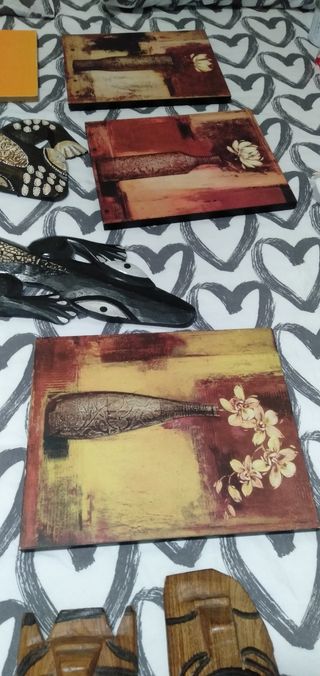 Quadri e facce etniche in buono stato