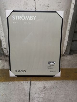 N.12 cornici IKEA STRÖMBY 40X50 nere