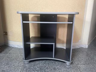 Scrivania/ Postazione Pc