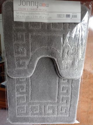 SET PER BAGNO.