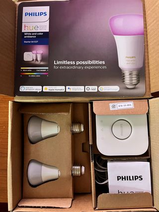 Philips Hue Kit Bridge + 2 Hue Color e27