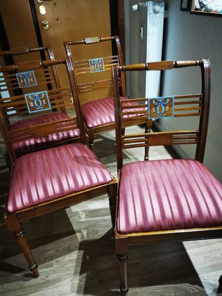 4 sedie in vero legno
