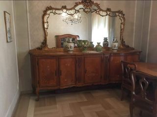 Credenza di pregio con specchiera