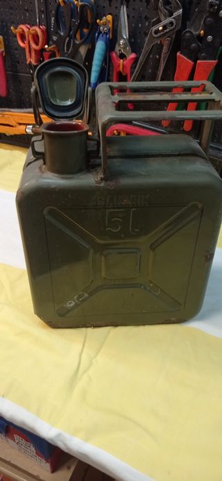 Tanica benzina in metallo  5lt