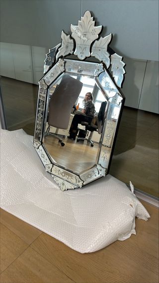 Specchio da camera composto con intarsi