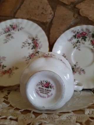 Tazzina con piattino e piatto da dessert Royal Alb