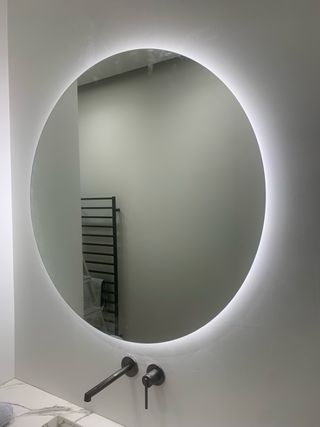 Specchio retroilluminato rotondo