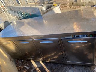Banco refrigerato in acciaio inox