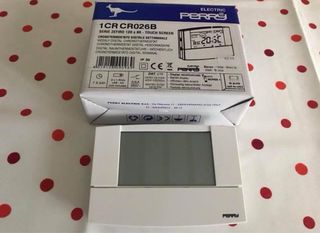 Cronotermostato programmabile settimanale Perry