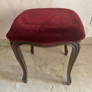 Sgabello con seduta in velluto bordeaux