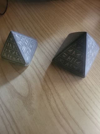 2 piramidi fermacarte pietra Egitto