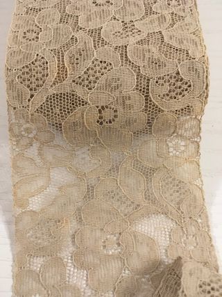 10 metri antico merletto di Calais