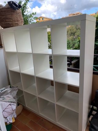 libreria a quadri Kallax di Ikea come nuova