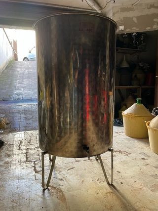 Cisterna per olio o vino