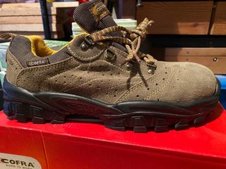 Scarpe antinfortunistica