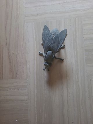 Posacenere  in ferro vintage  forma di m