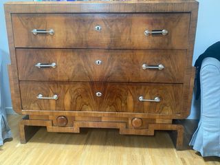 Cassettiera con specchio