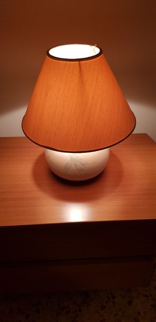 Lampada per comò o comodino in ceramica