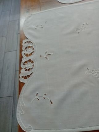 Coppia tendine tutte ricamate a mano