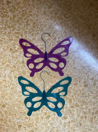 due stampelle per foulards