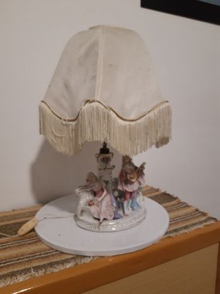 Abat jour secolo scorso con paralume