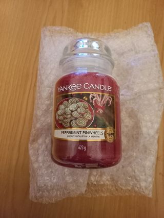 Yankee Candle Peppermint Pinwheels 623g