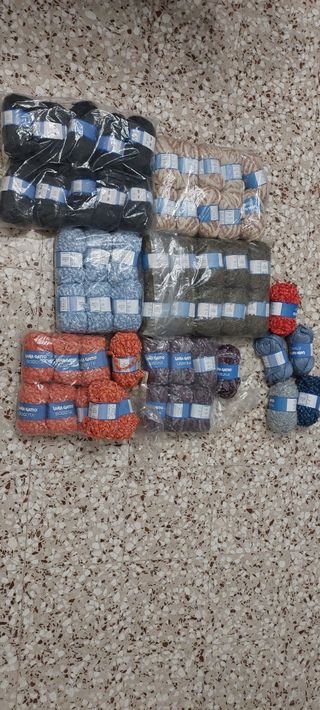 Gomitoli di lana Gatto