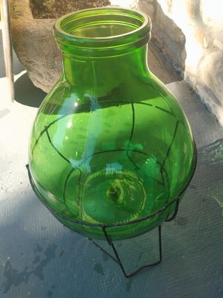 Damigiana in vetro con sostegno in ferro