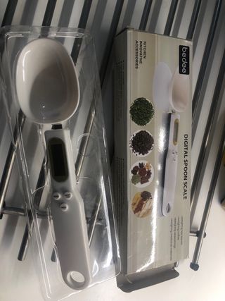 Bilancia di precisione digitale a cucchiaio