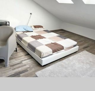 2 letti da una piazza e mezza identici