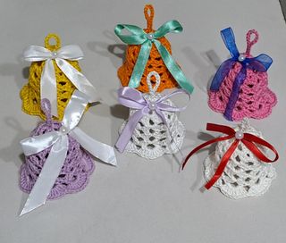 Decorazioni natalizie ad uncinetto