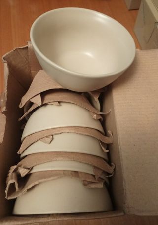 Set di 6 coppette beige rustiche in ceramica nuove