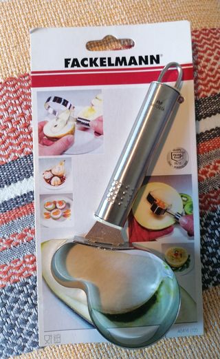 Utensile scava frutta