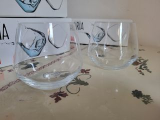 Bicchieri nuovi acqua