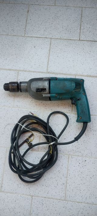 TRAPANO MAKITA 8419B-2