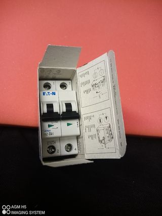 Interruttore modulare magnetotermico